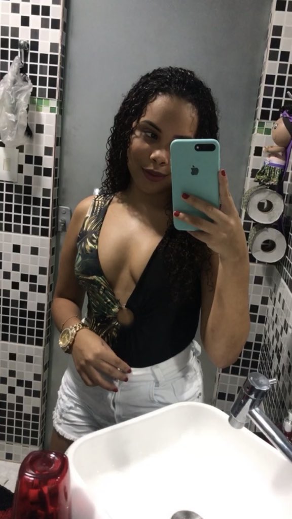 giza é tri e tetra campeã on Twitter: "Minha lua é em amor próprio com ascendente em libedade 💛 ...