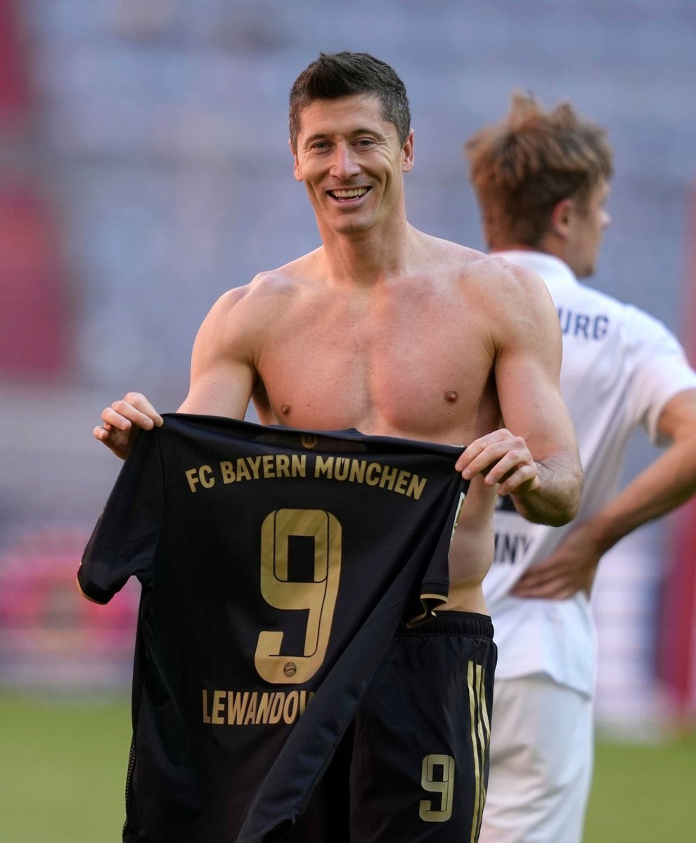 SOME BEST MOMENTS OF ROBERT LEWANDOWSKI (thread) - Thread from • 🇩🇪 ...