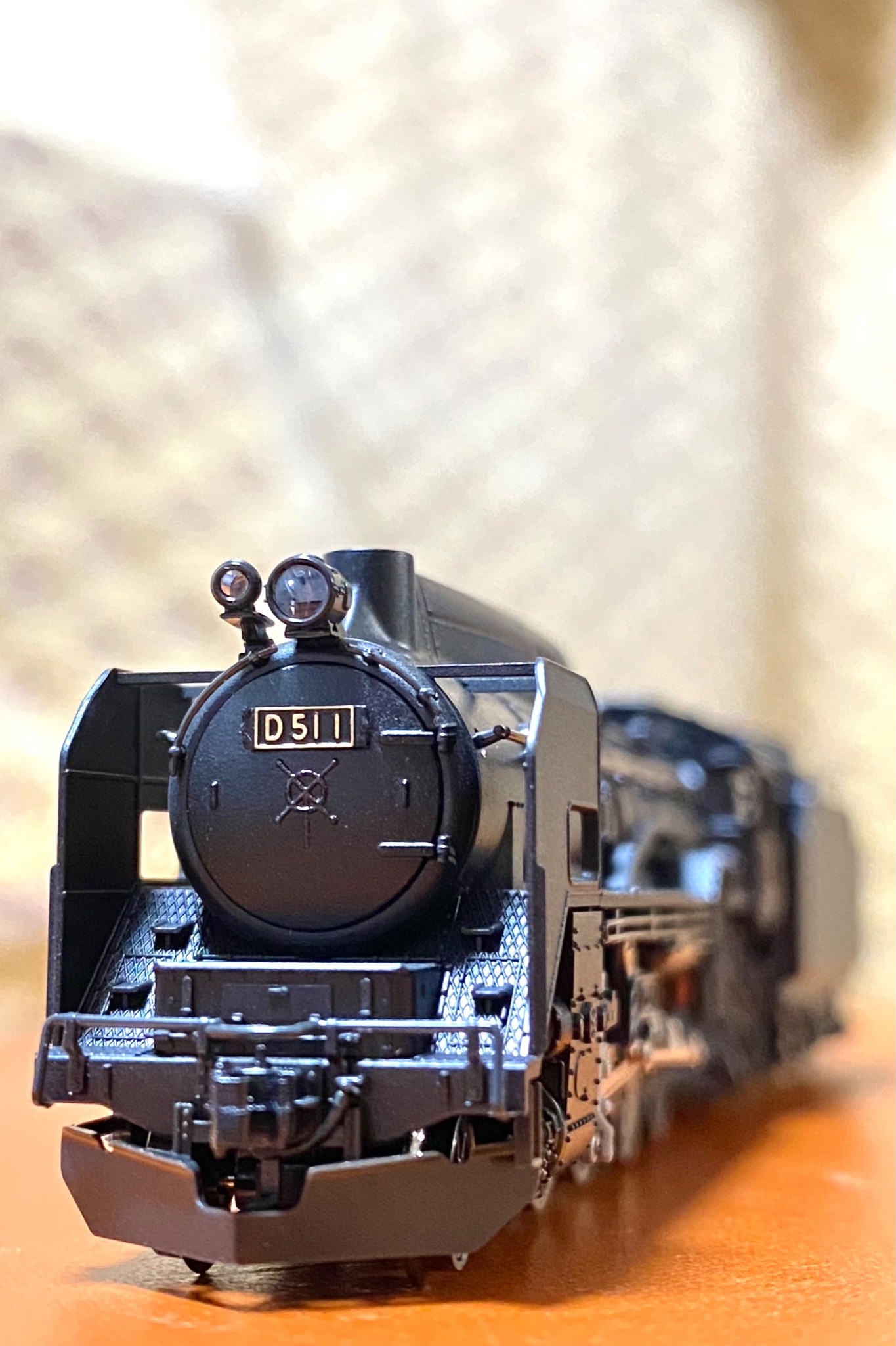 KATO京都駅店 on Twitter: "【本日発売】KATO京都駅店特製品「D51 1 青森機関区 」￥26,400 延長されたキャブ屋根や重油タンクに増設された手摺り、大宮工場タイプの ...