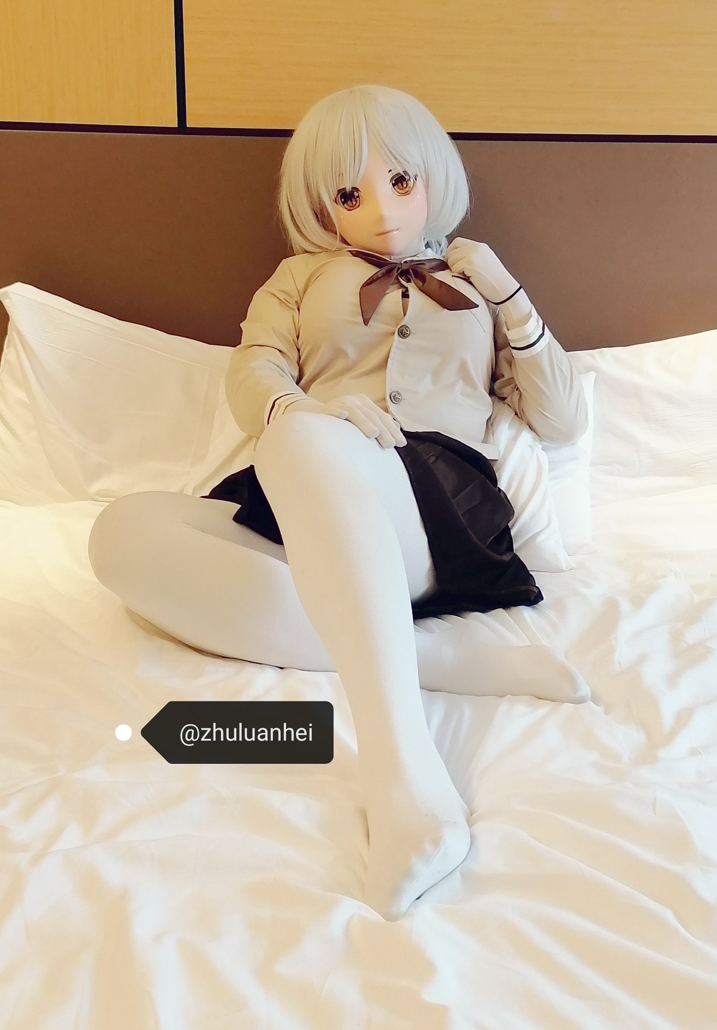 逐鹿暗黑 on Twitter: "坚持一波！等忙过这阵子好好拍一波图放松放松！٩(๑òωó๑)۶ #kigurumi #着ぐるみ #JK制服 #白丝裤袜 #连裤袜 https://t.co ...