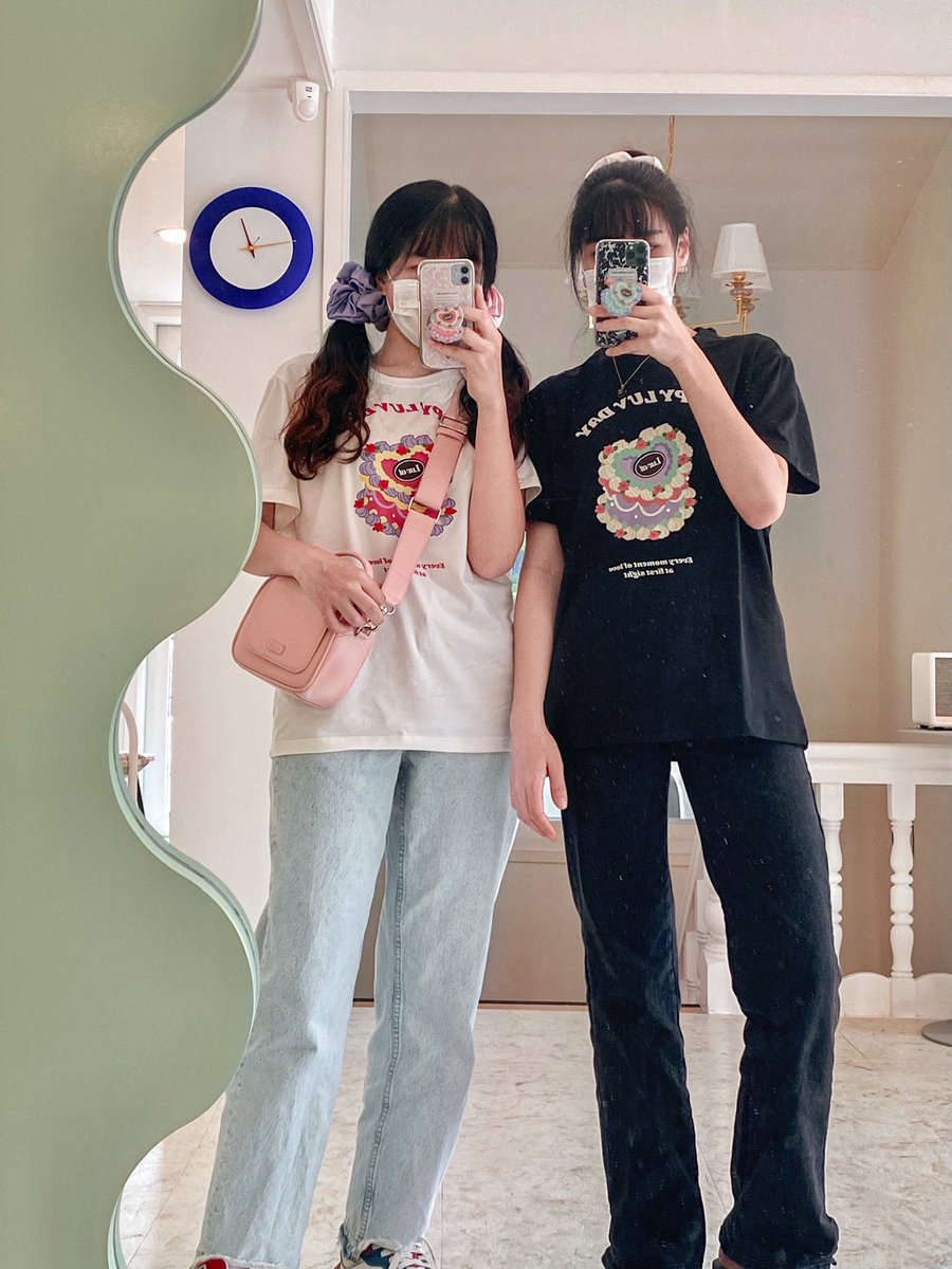 쌍둥이랑 케이크 트윈룩🎂 @Reve_lance 텀블벅🍓𝓒𝓱𝓪𝓮𝓻𝓲 쳐리 @chaeeeri