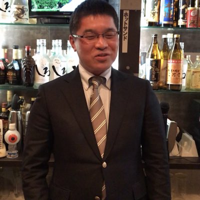 monsuke.navy-socks on Twitter: "#新しいプロフィール画像 スーツフェチなので、 スーツを着た写真にしました。 盛れてないけどこれくらいしかなかった。 （中の人 ...