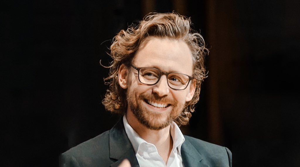 Tqnn ꩜ Luv Hiddles On Twitter ★ Tom Hiddleston With Long Hair Beard