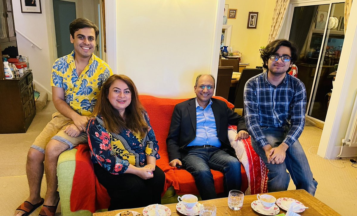 Shama Junejo @ShamaJunejo Timeline, The Visualized Twitter (Analytics)