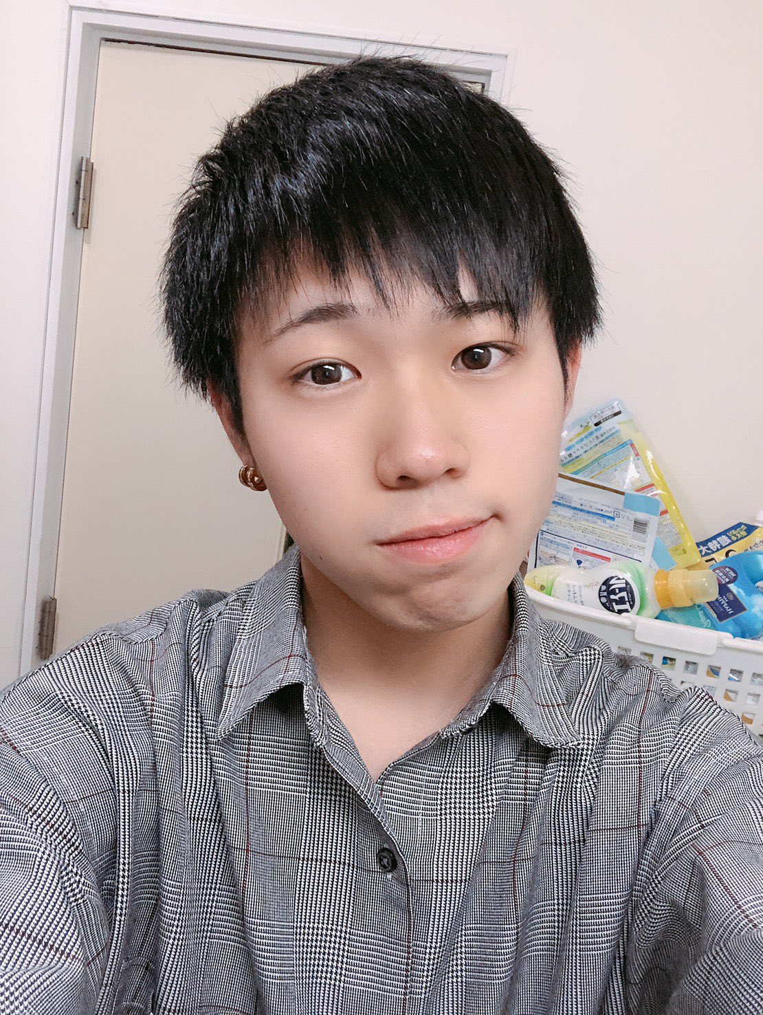 てん🐟 On Twitter 今髪型迷走してる短い方がいいのか前髪あった方がいいのかどっちにしよおおおおお 1twzg87ccs Twitter