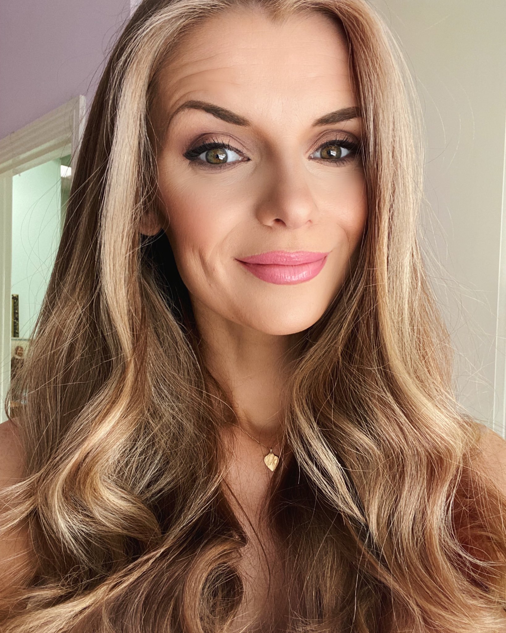 Anne Morgan, MBACP on Twitter: "Wanted to feel some of the energy of blonde, 21 year old Anne ...