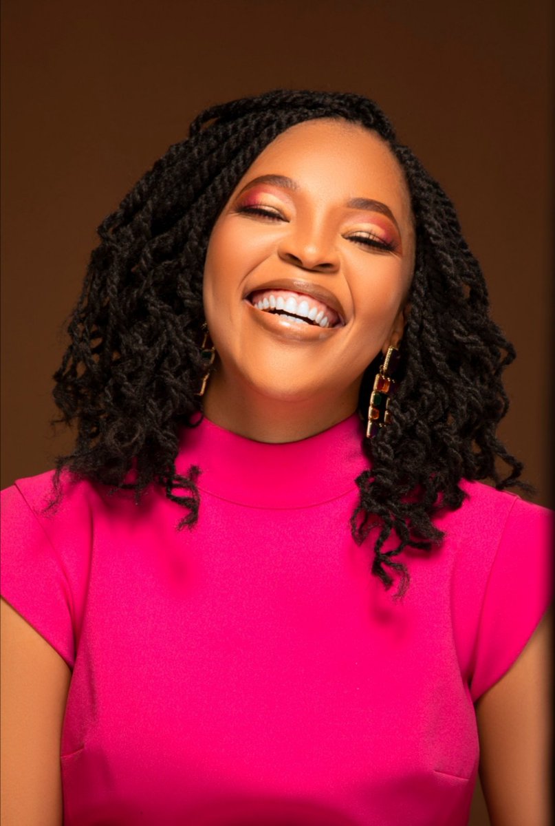 Esther Blade's Instagram, Twitter & Facebook on IDCrawl