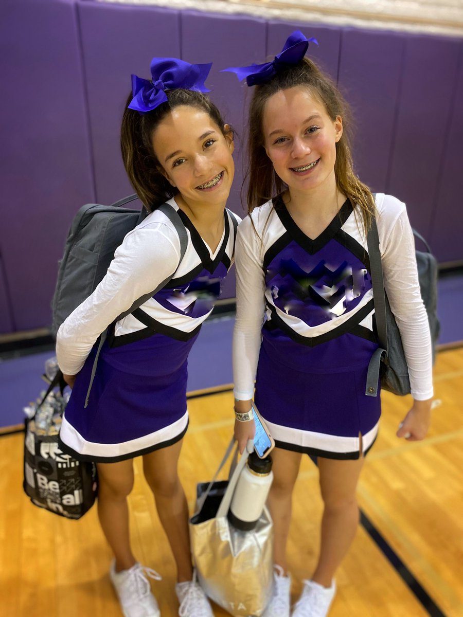 Eighth Grade Cheerleaders