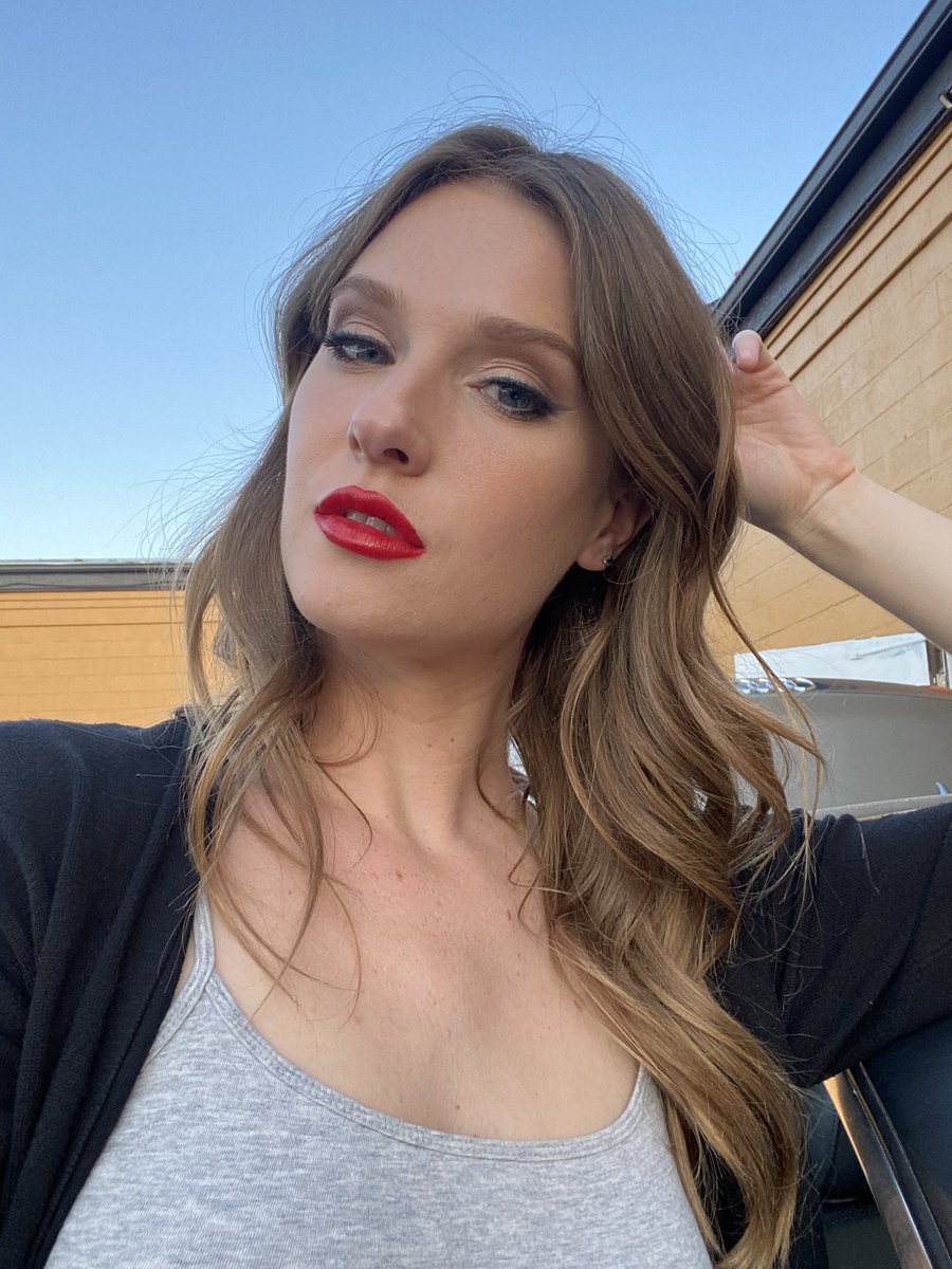 Goodnight, hope everyone is having a good weekend 😘 Ashley Lane ...