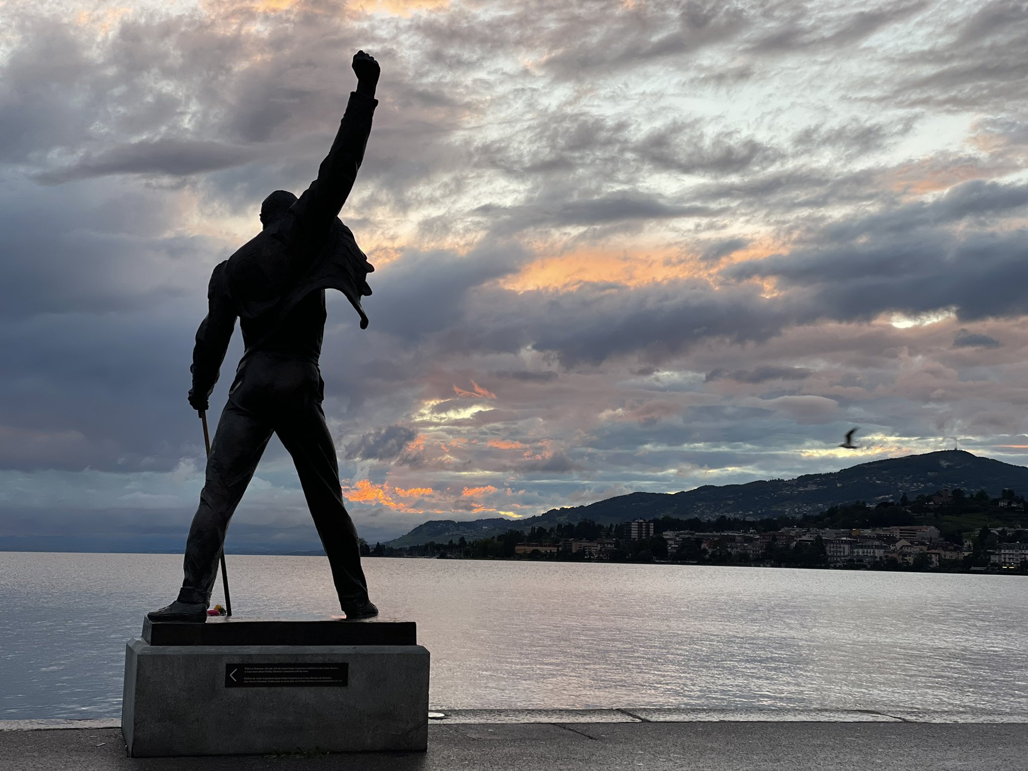 Freddie Mercury Statue Wallpaper