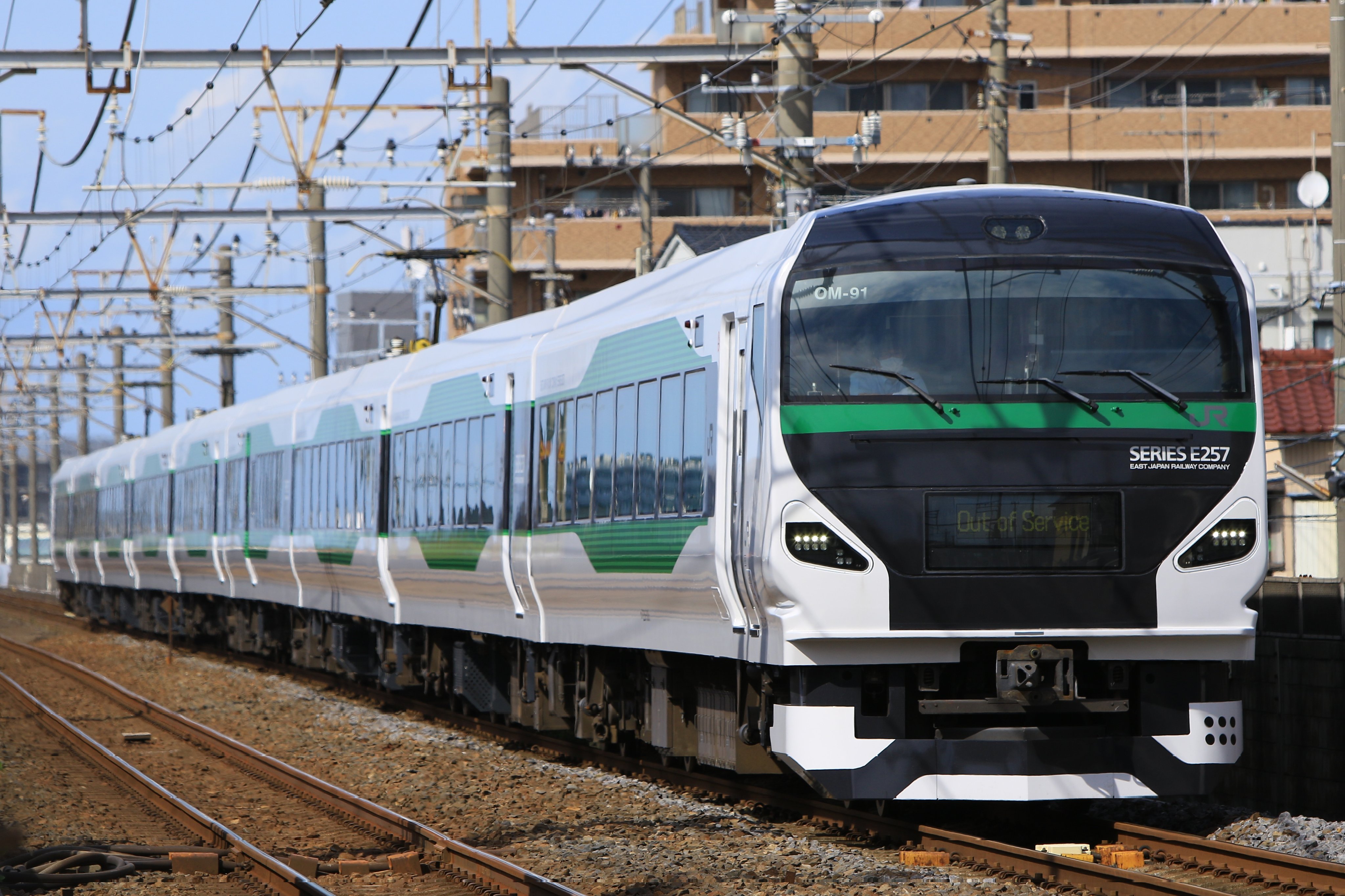 チバトレ on Twitter: "8/11(水) E257系5000番代 OM-91編成 回9740M,回9242M 幕張車両セ送り込み @西船橋〜船橋法典,稲毛 https://t.co ...