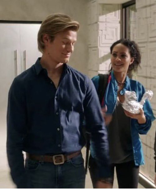 Max on Twitter: "Brought her husband some lunch… #SaveMacGyver #macriley #100MacReasons https ...