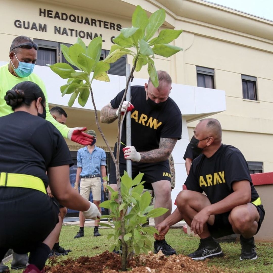 National Guard on Twitter: "Being a Soldier can mean helping your # ...