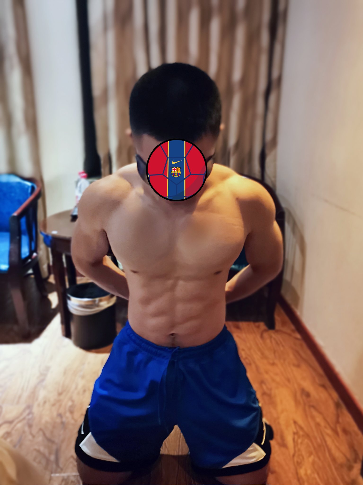 Fifas On Twitter 库存分享,泰拳教练觉得和女友做爱不够上头,求爸爸辱教。长年拳击训练下的腱子肉,调教起来奴性全开,爸爸还