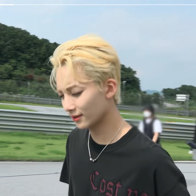 Mi원우지💋 On Twitter Hes Hot …