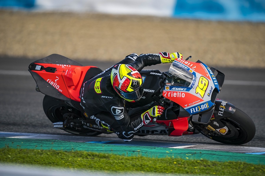 KTM's new modified tail unit similar to one from a Ducati in 2018 : r ...