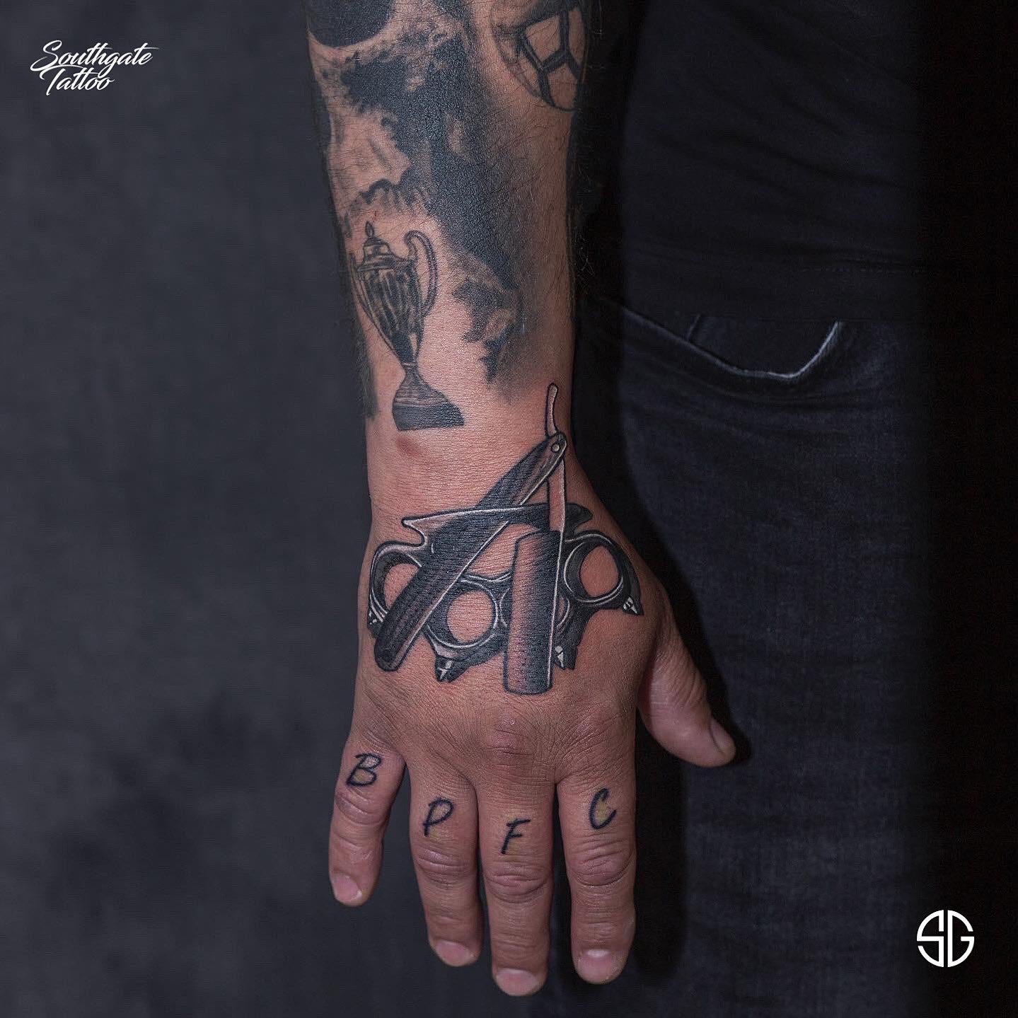 Top 111 Knuckle Duster Hand Tattoo