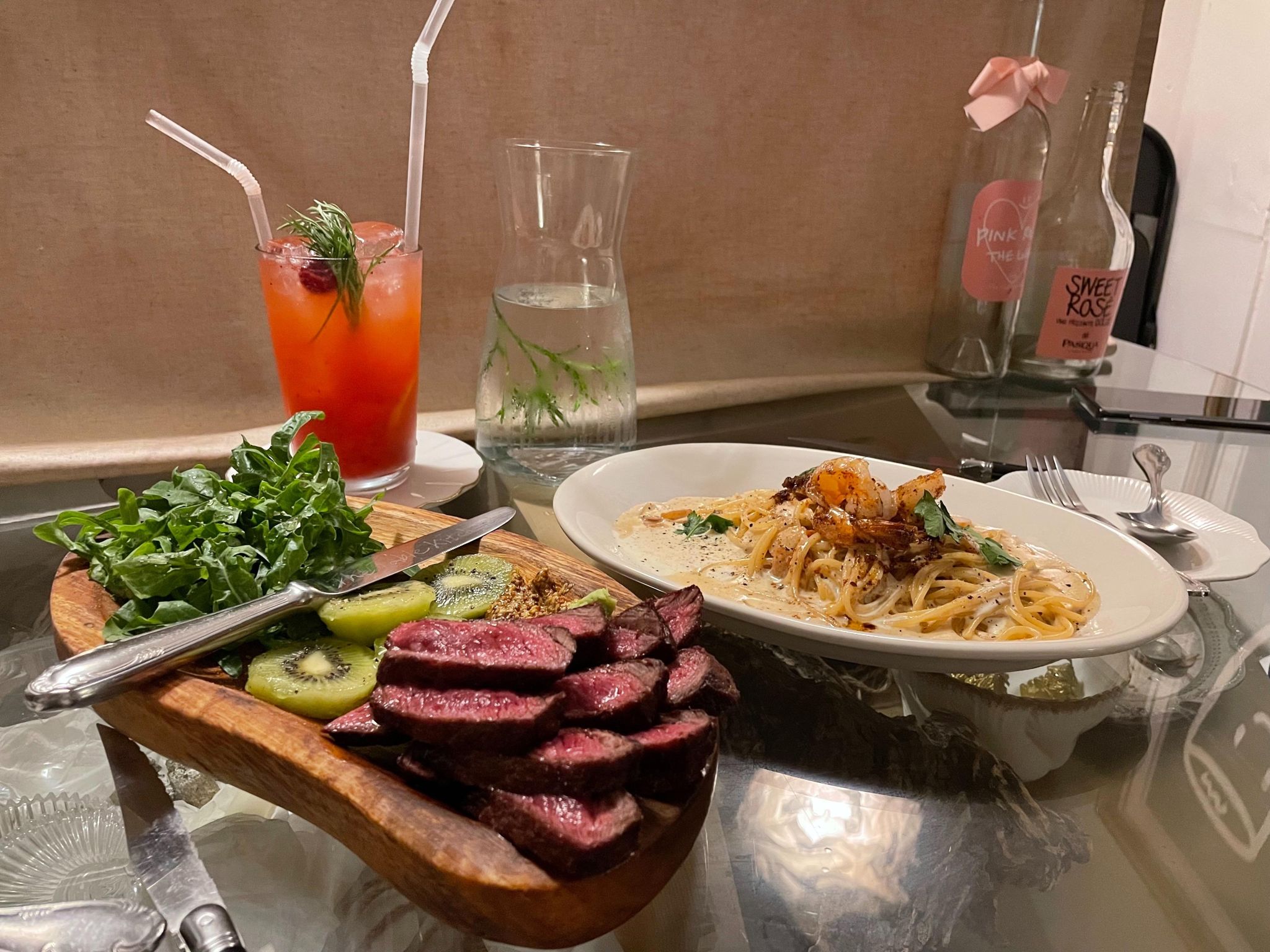 theo pics on Twitter: "210829 weverse update ! "date with mom~!☀️" # ...