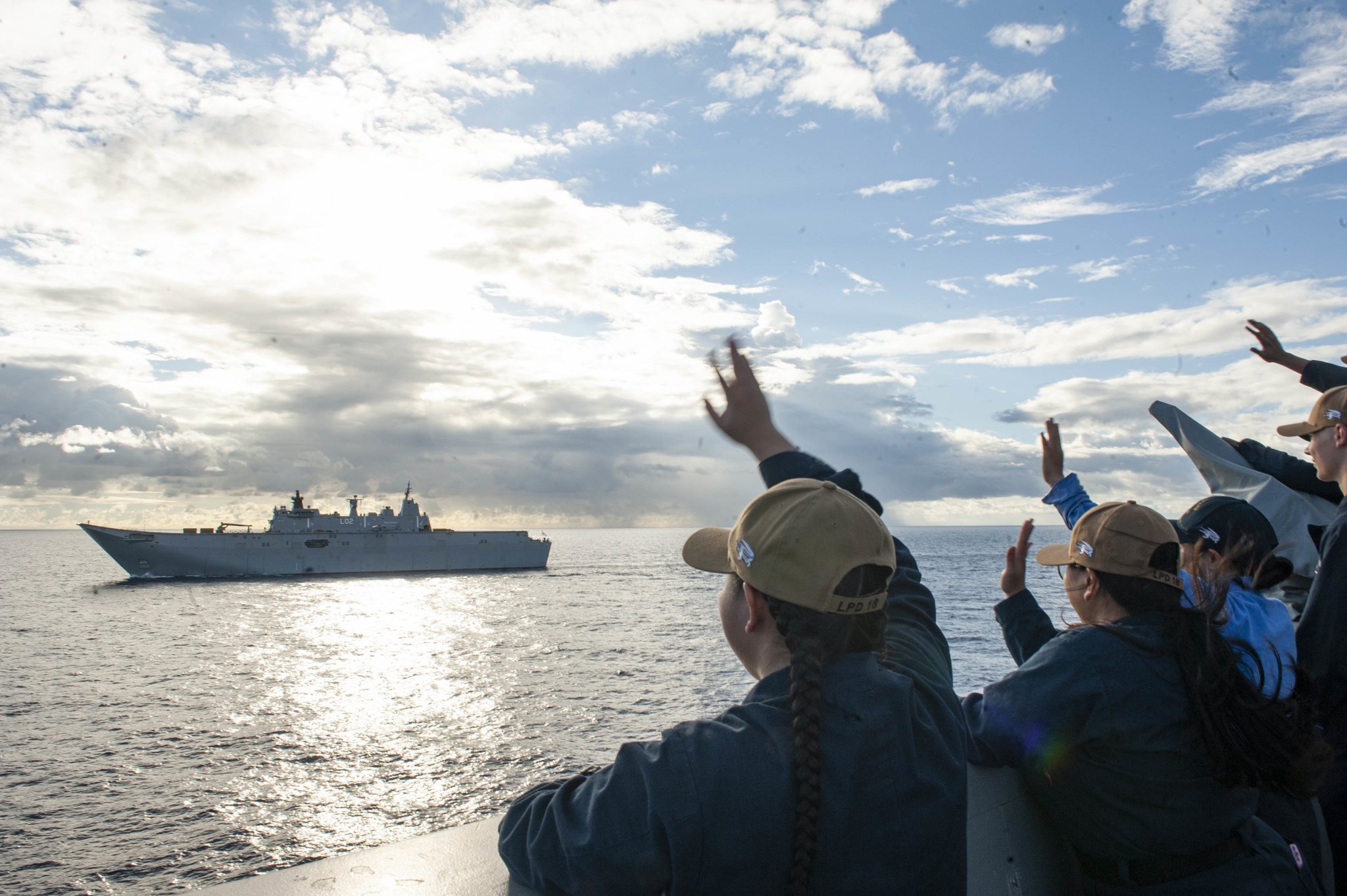 U S Navy On Twitter Usnavy Photos Of The Day Ussessex Fltops