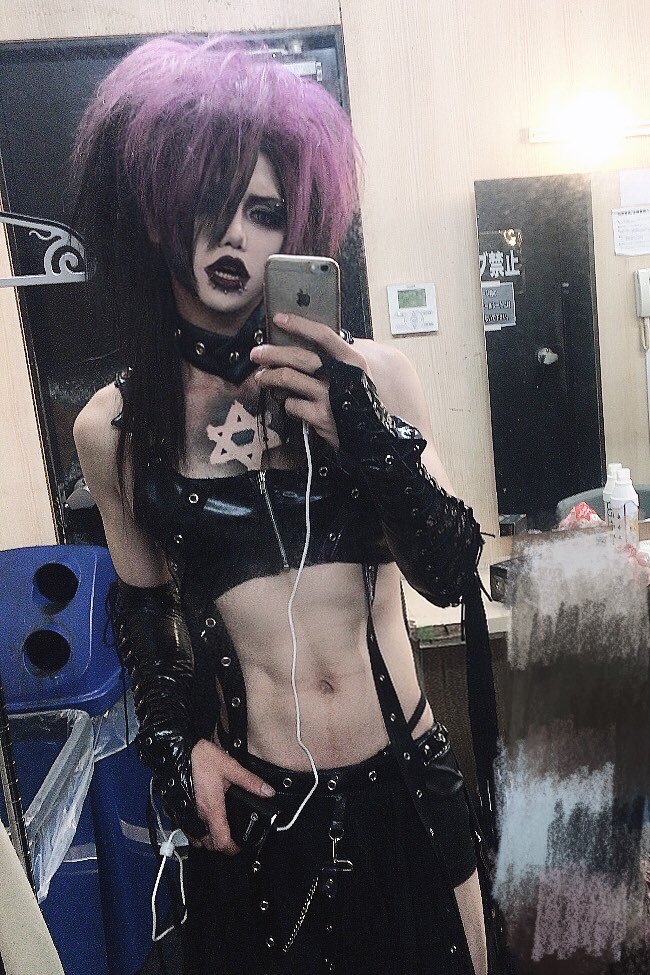 DazzlingBAD 綾葉-AYAHA- on Twitter: "2デイズ2日目、池袋EDGEお疲れ様🗡🗡🗡 今回のビジュアルコンセプトは " 伝統派 " でした…†† バンドさんが大分 ...