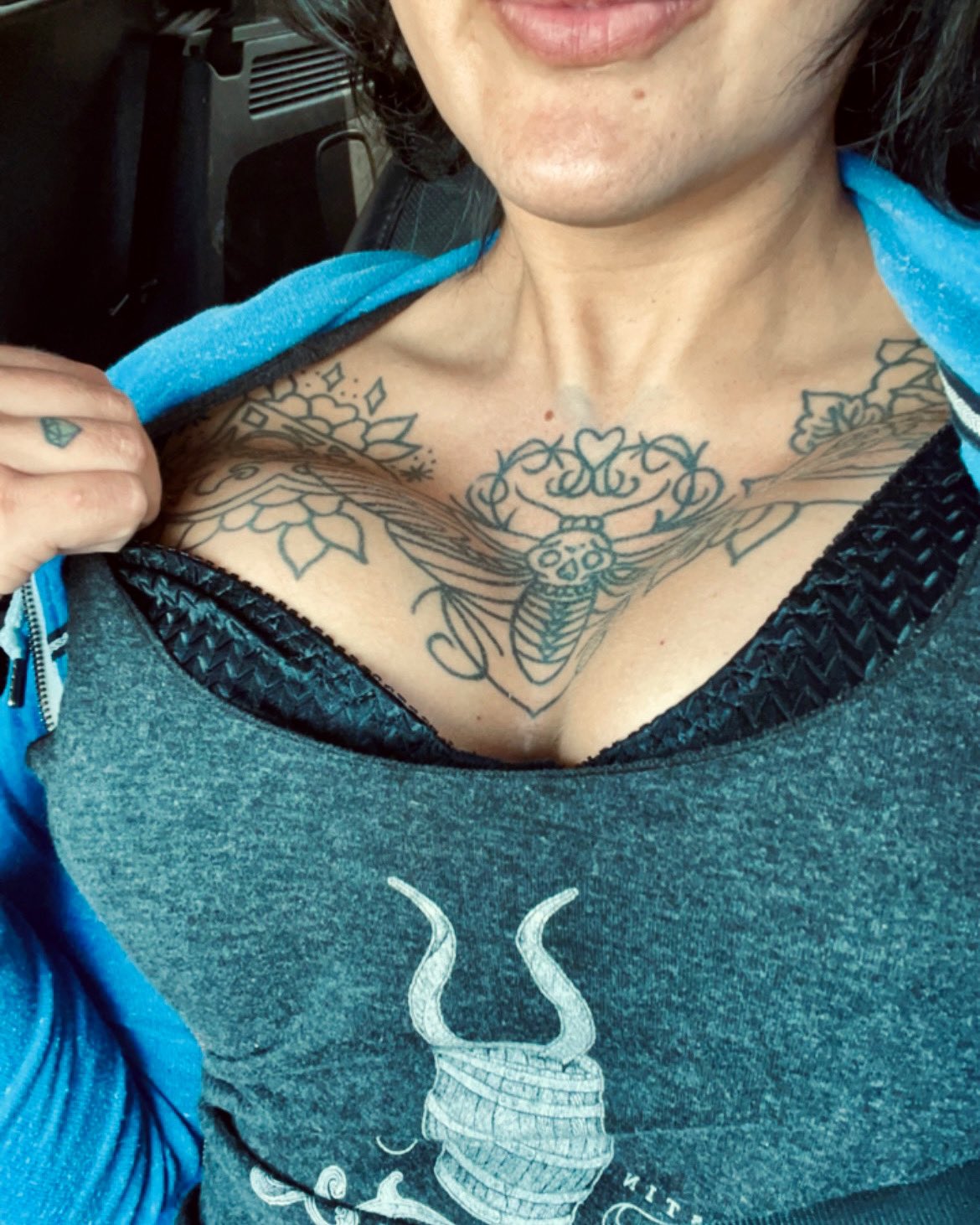 Goth Barbie Dr. Bimbo 🦇big titty goth gf🦇 on Twitter: "Dr. Revis did it! 800cc high profile over ...