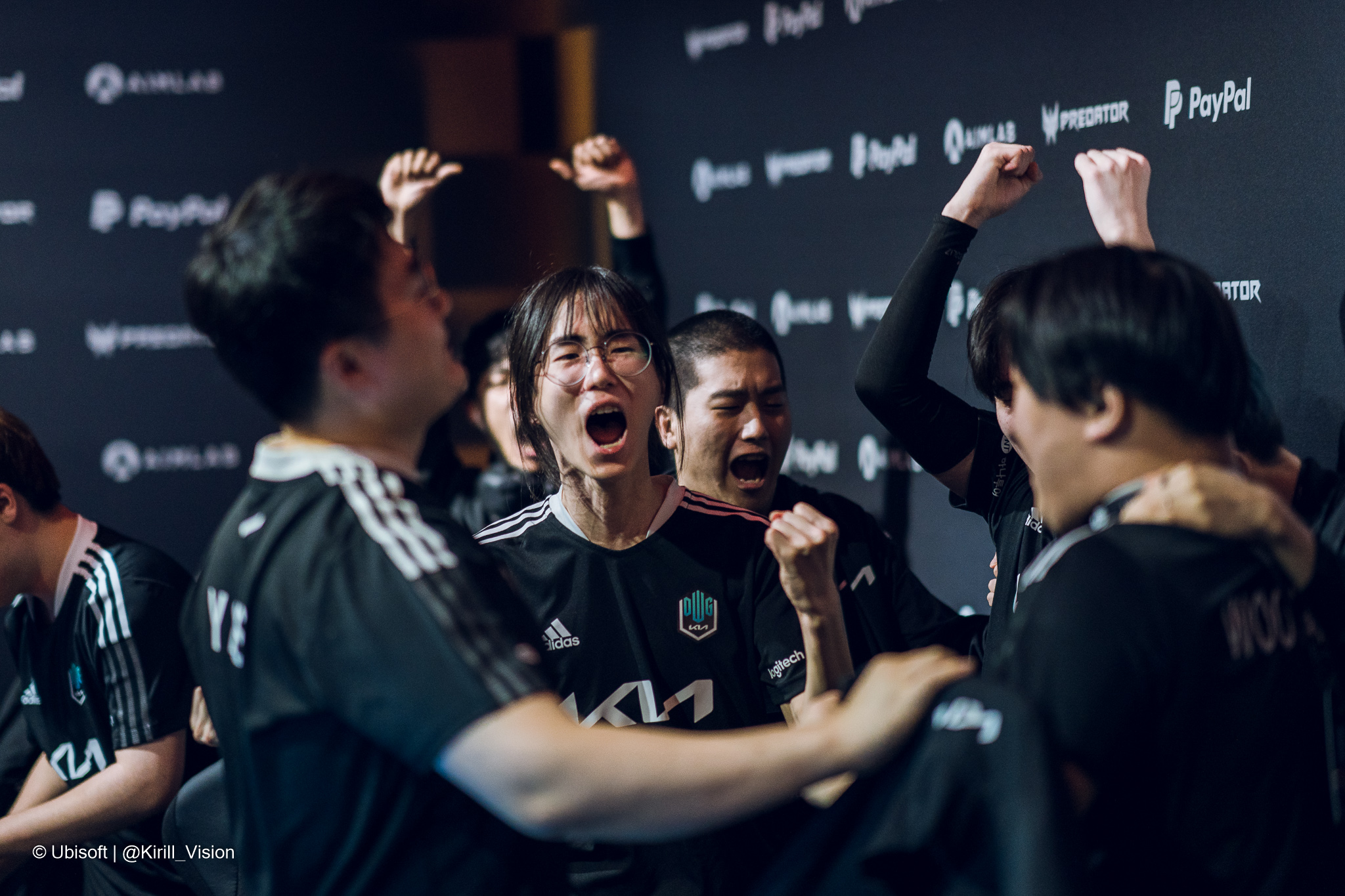 Rainbow Six Esports on Twitter: "10k retweets and @R6esports will become the official R6 APAC ...