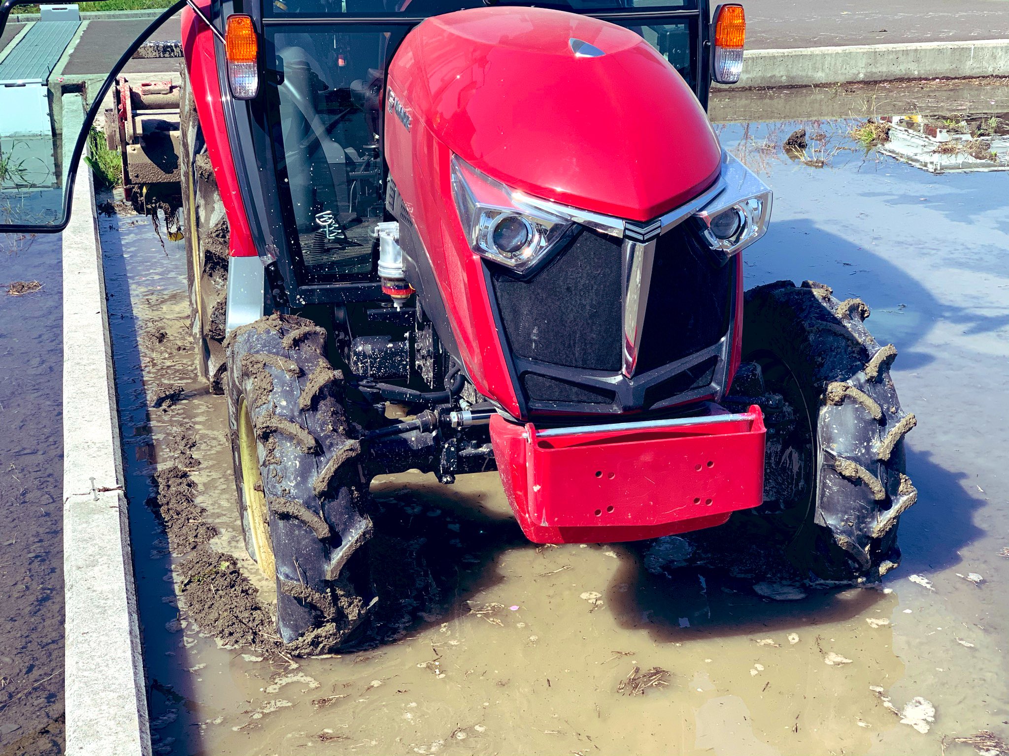 高知県でのんびり農業 on Twitter: "2年前に購入したYT338です！とても乗りやすく快適に作業ができます！最高のトラクターです！ #ヤンマー自慢 https://t.co ...