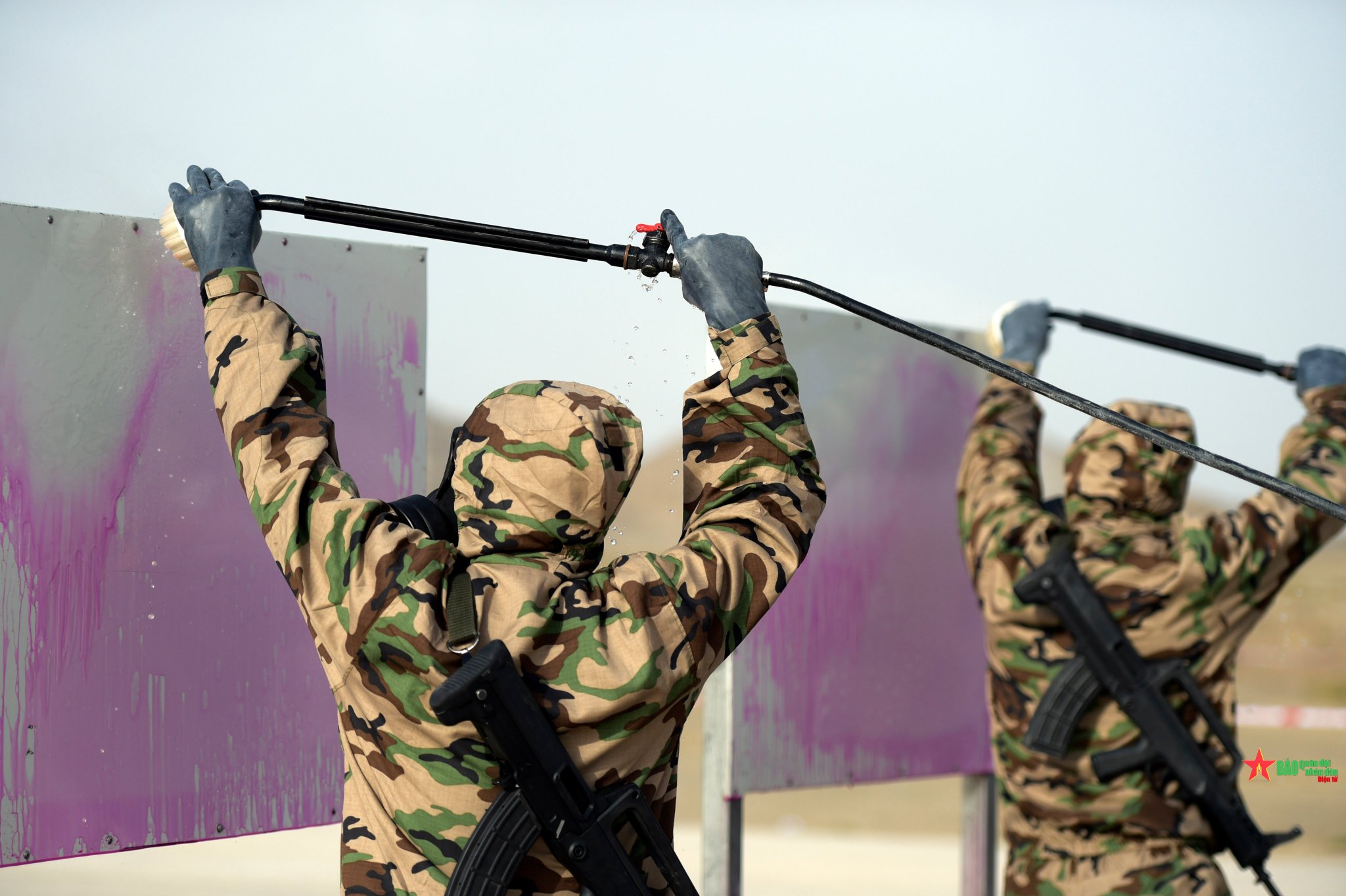 Lee Ann Quann on Twitter: "Slim and sleek, QBZ-95 matches the statue of Asian. The use of an odd ...