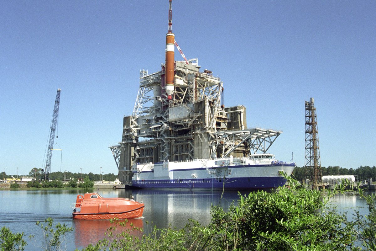 #FBF A Delta IV common booster core is removed from the B-2 Test Stand ...