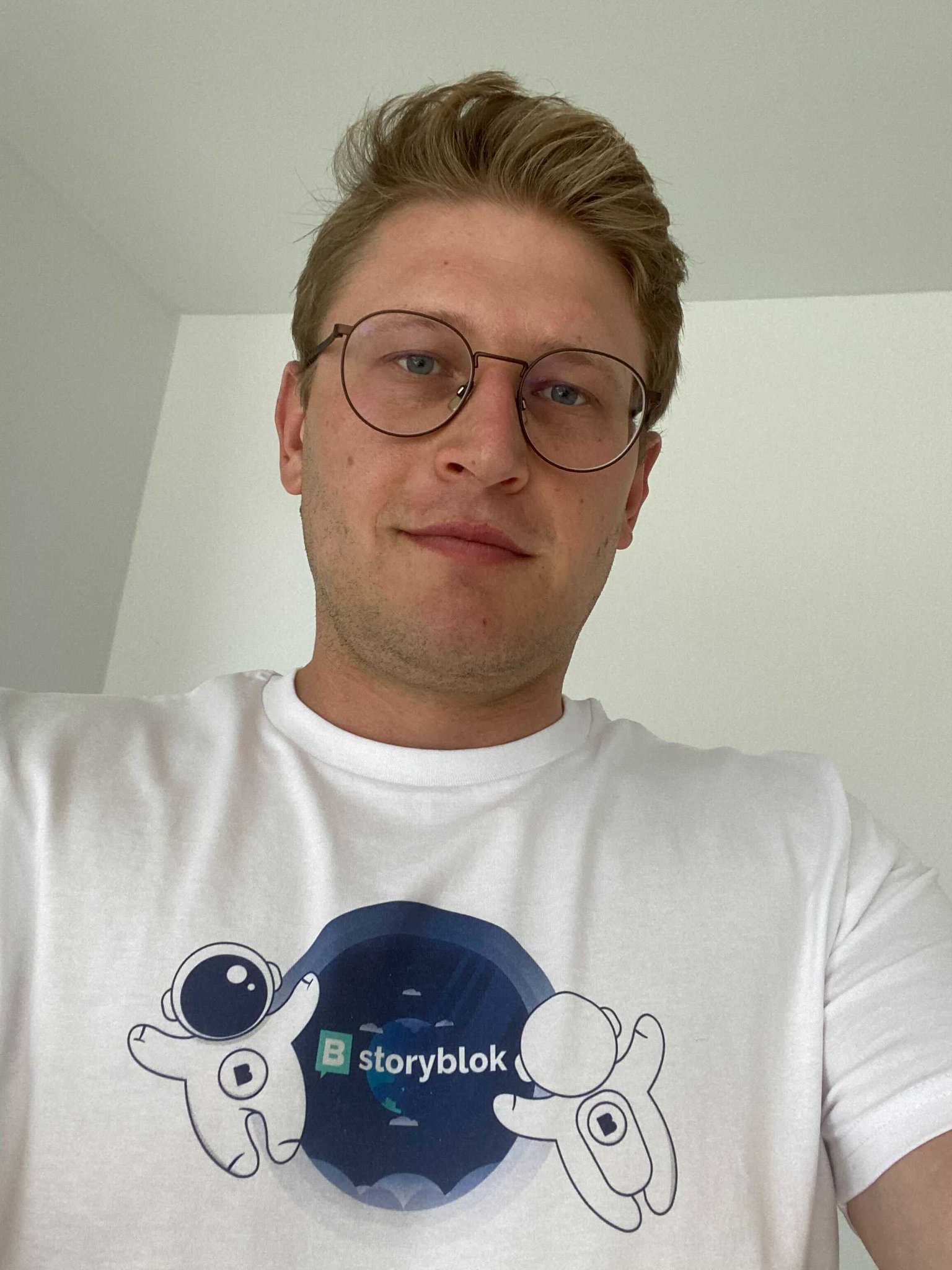 Storyblok on Twitter: "@SamuelSnopko 🔥 Head of Developer Relations…