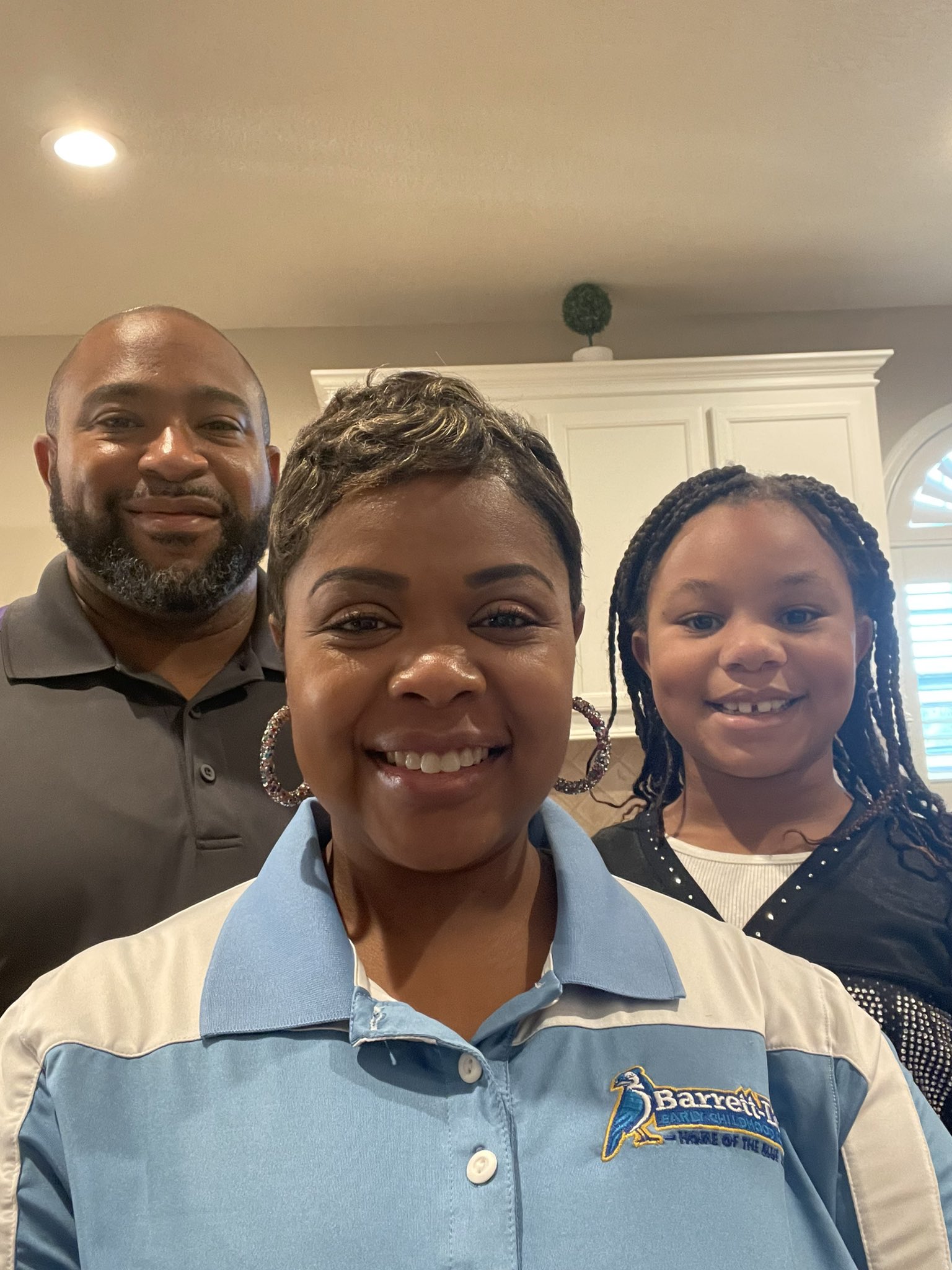 Dr. Atina Young on Twitter: "Family photo Friday (missing our freshman ...