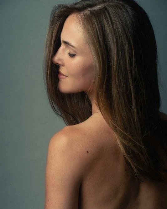 Evanne Elizabeth Friedmann on Twitter: "Skin skin skin. Fumbling forward into a puddle of joy ...