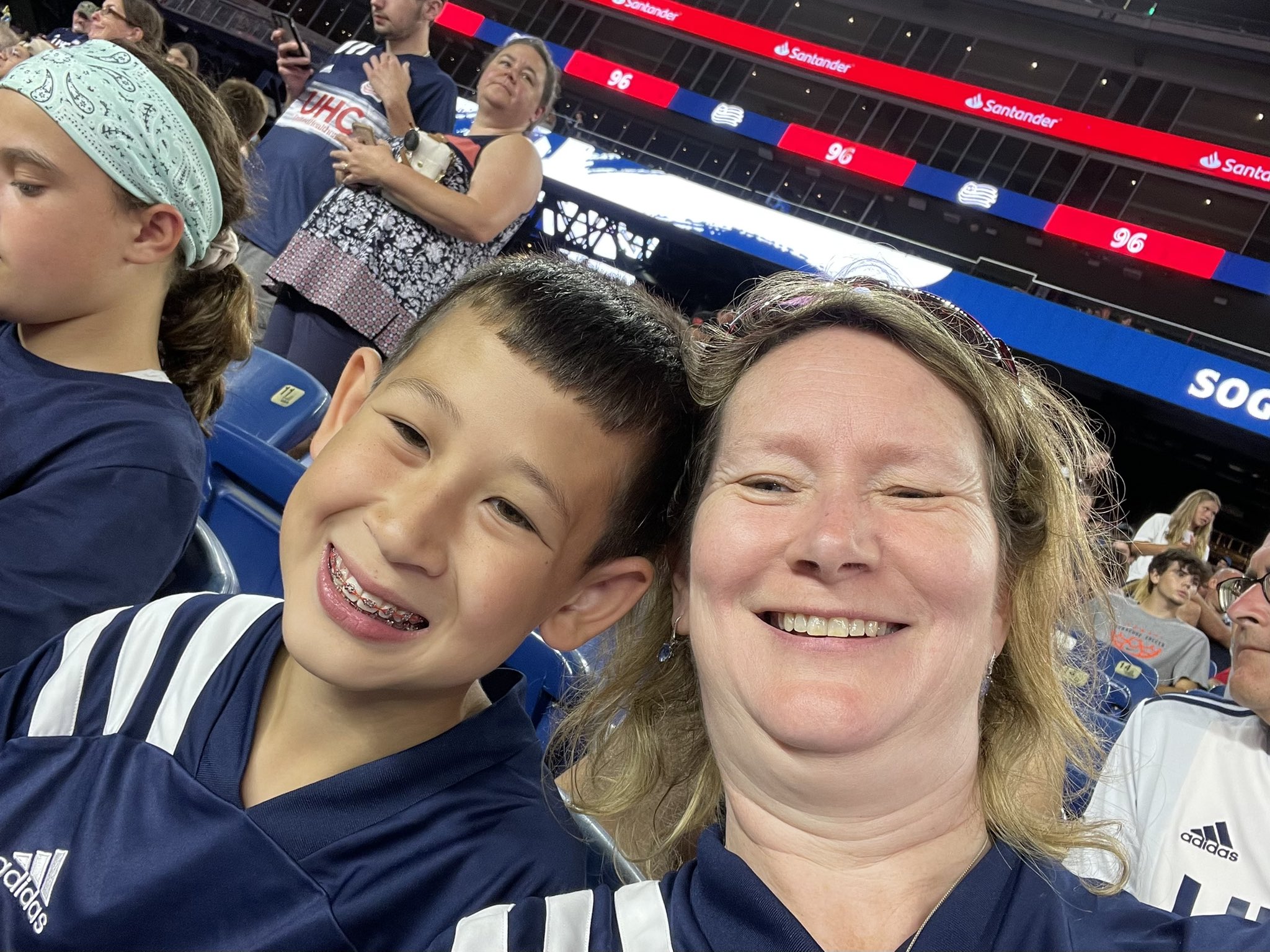 kimberly-cranston-chin-chincranston-twitter