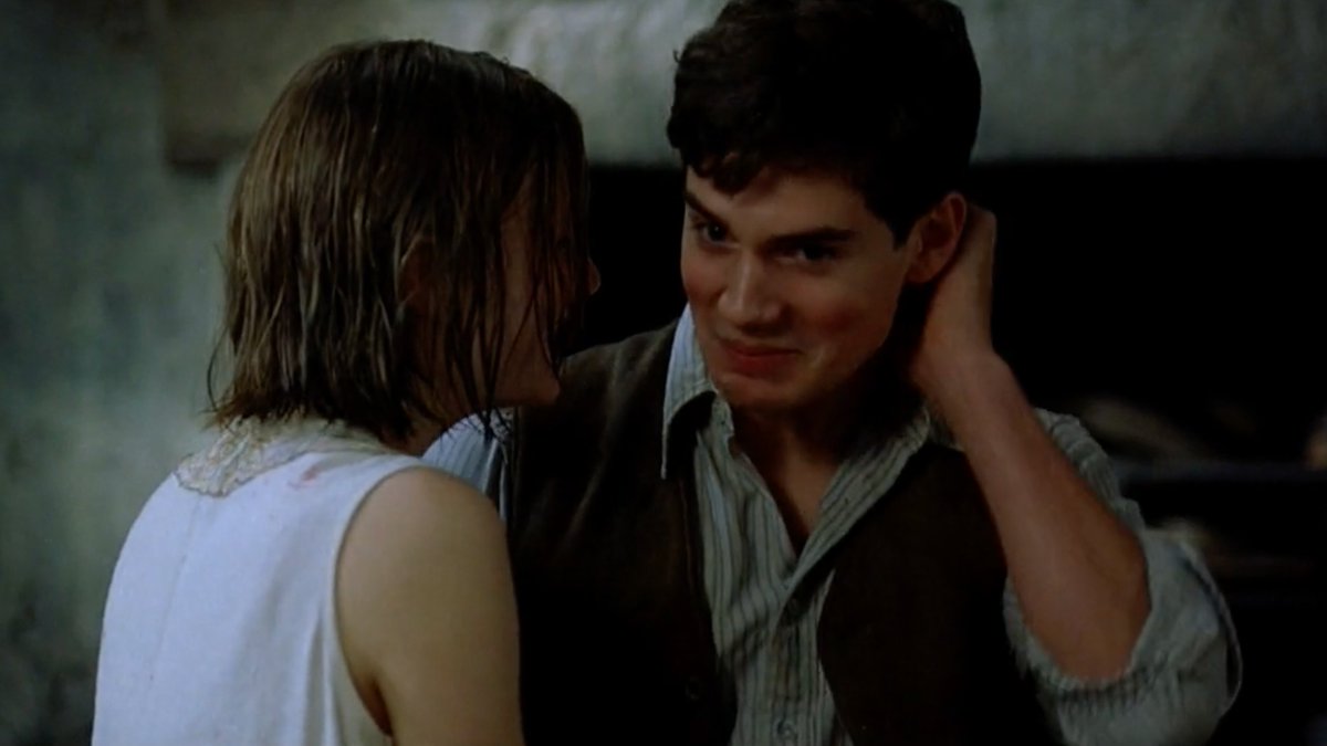 Henry Cavill I Capture The Castle Kiss