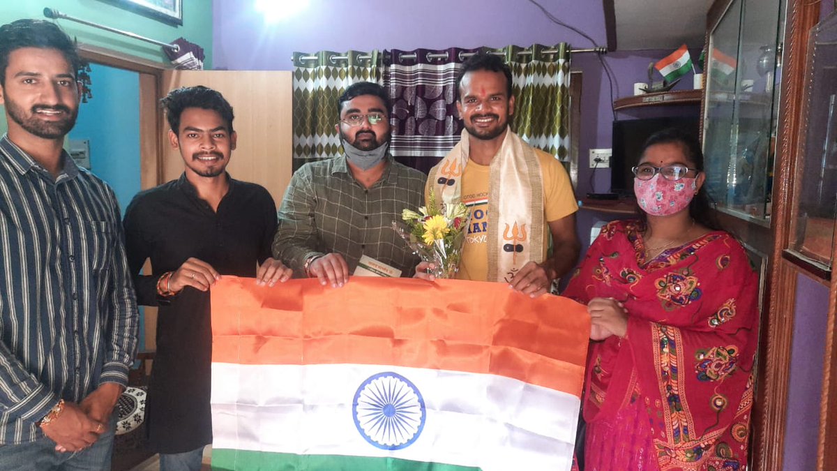 Sandeep Kumar (@theinterseller) | Twitter