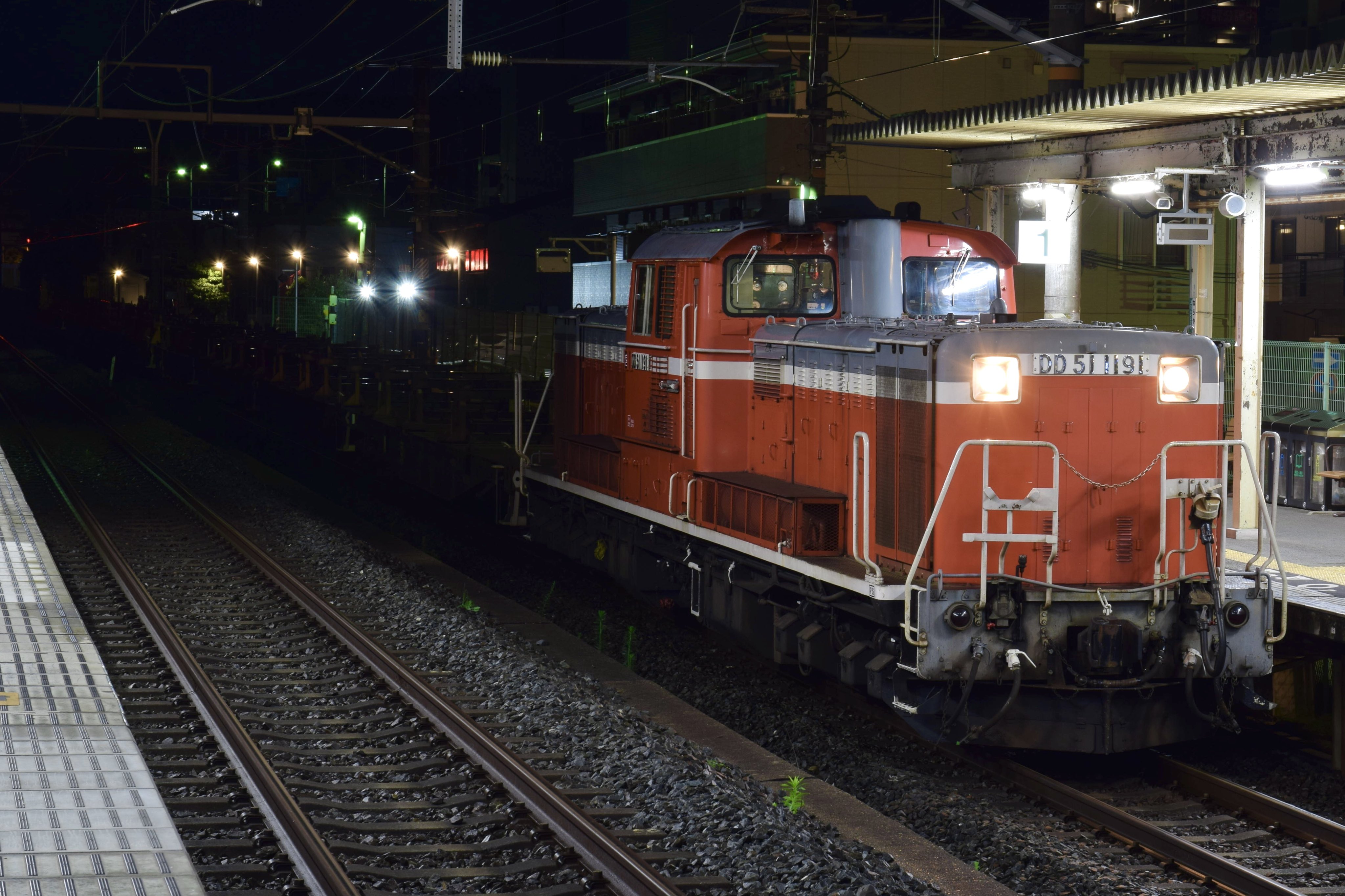 きの on Twitter: "2021/8/19 工8692 DD51 1191+ロンチキ10B 2021/8/20 配9983 DD51 1183+クモル145+クル144 配9563 ...