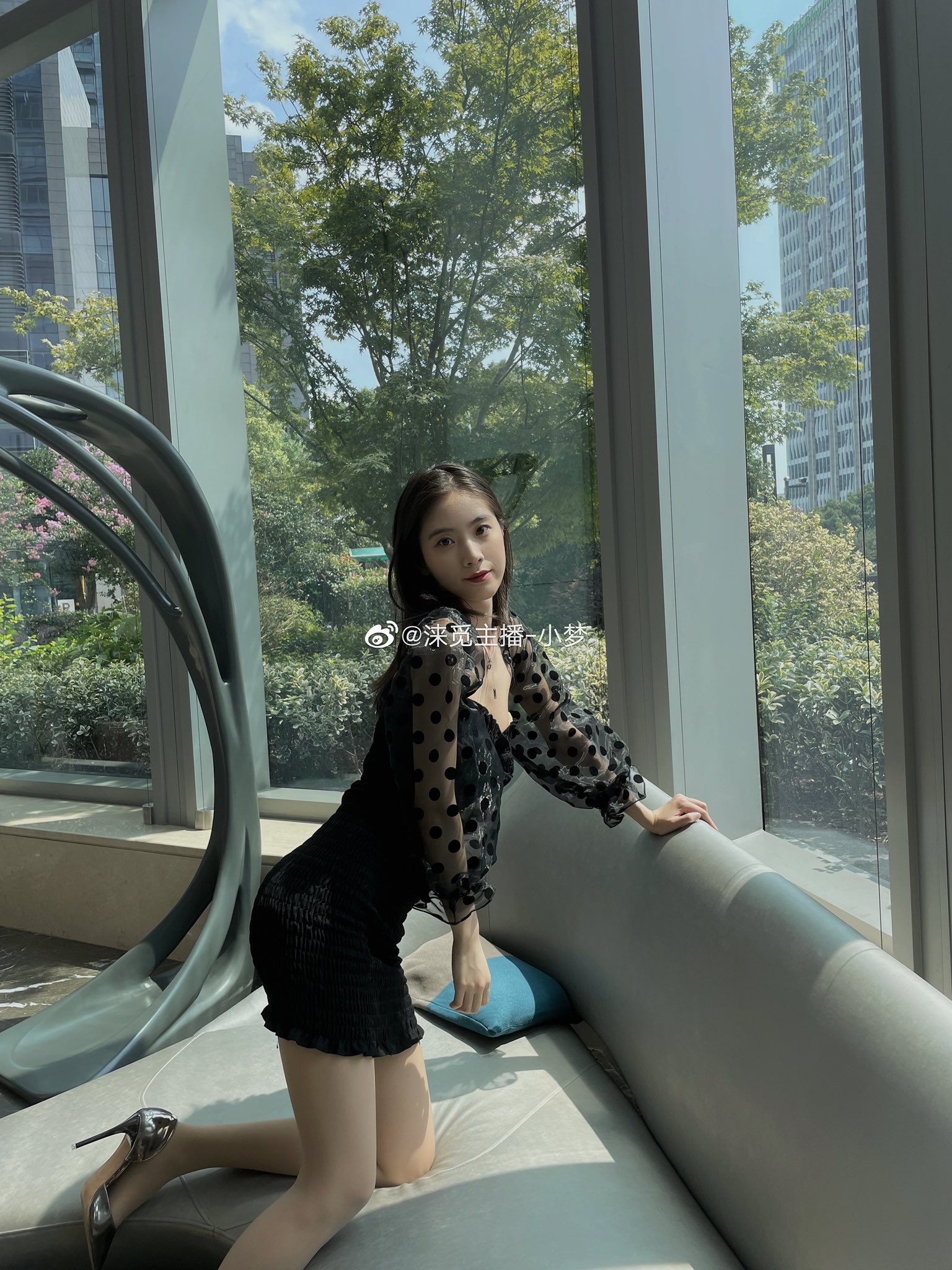 梦梦 on Twitter: "祝你阳光自由 🧦自由 性感自由 今天你自由了嘛 @limerencem https://t.co/bKZ5AVRULn" / Twitter