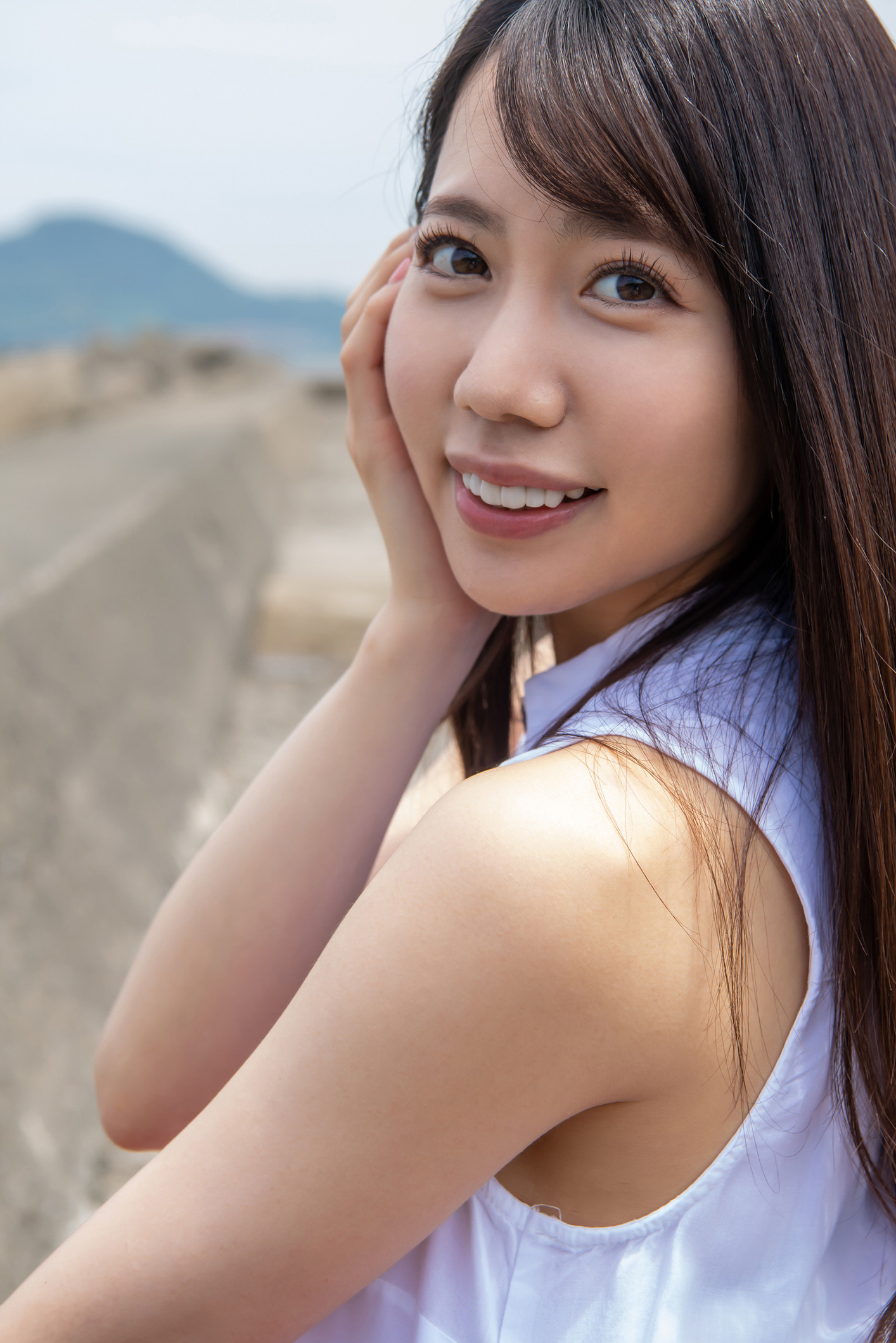 Mgsブックス【公式】 On Twitter 『with You 南まゆ』 童顔美巨乳“みなまゆ”こと『南 まゆ』写真集。 圧倒的な