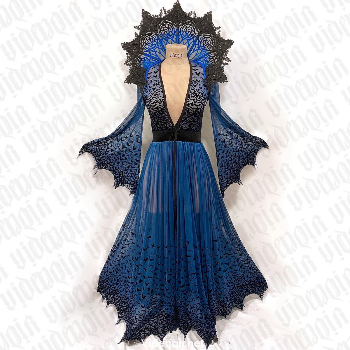 Lucia Everblack 🐛 on Twitter: "I've never wanted lingerie more than I do now after seeing that ...