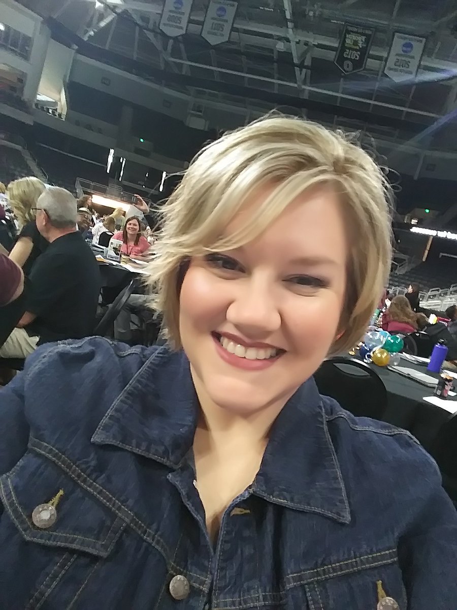 Julie Bush's Instagram, Twitter & Facebook on IDCrawl