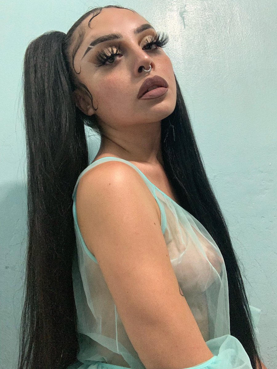 Lunaluvbad Instagram