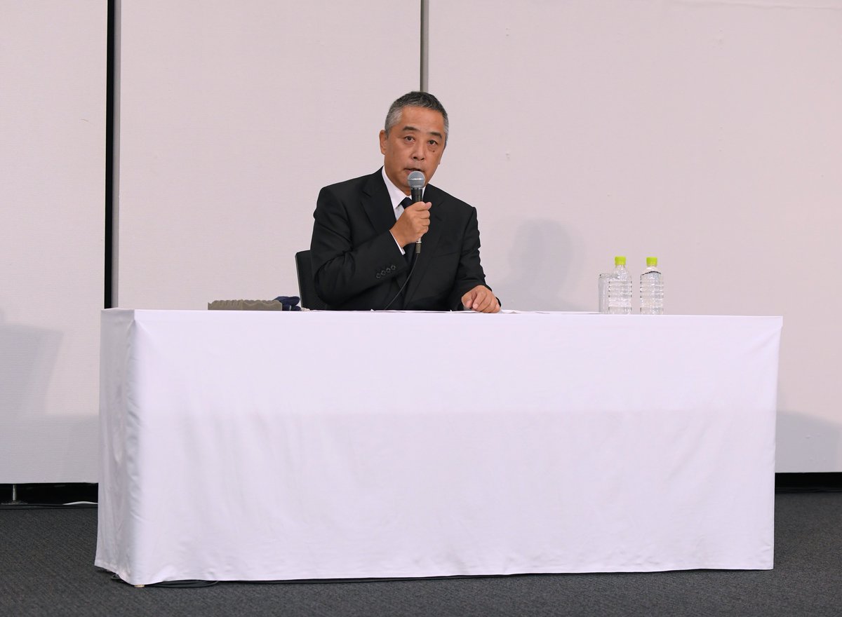 吉本興業の岡本昭彦社長「『テープ回してないやろな?』『全員クビ』は冗談だった」「身内の意識だった」 Togetter トゥギャッター