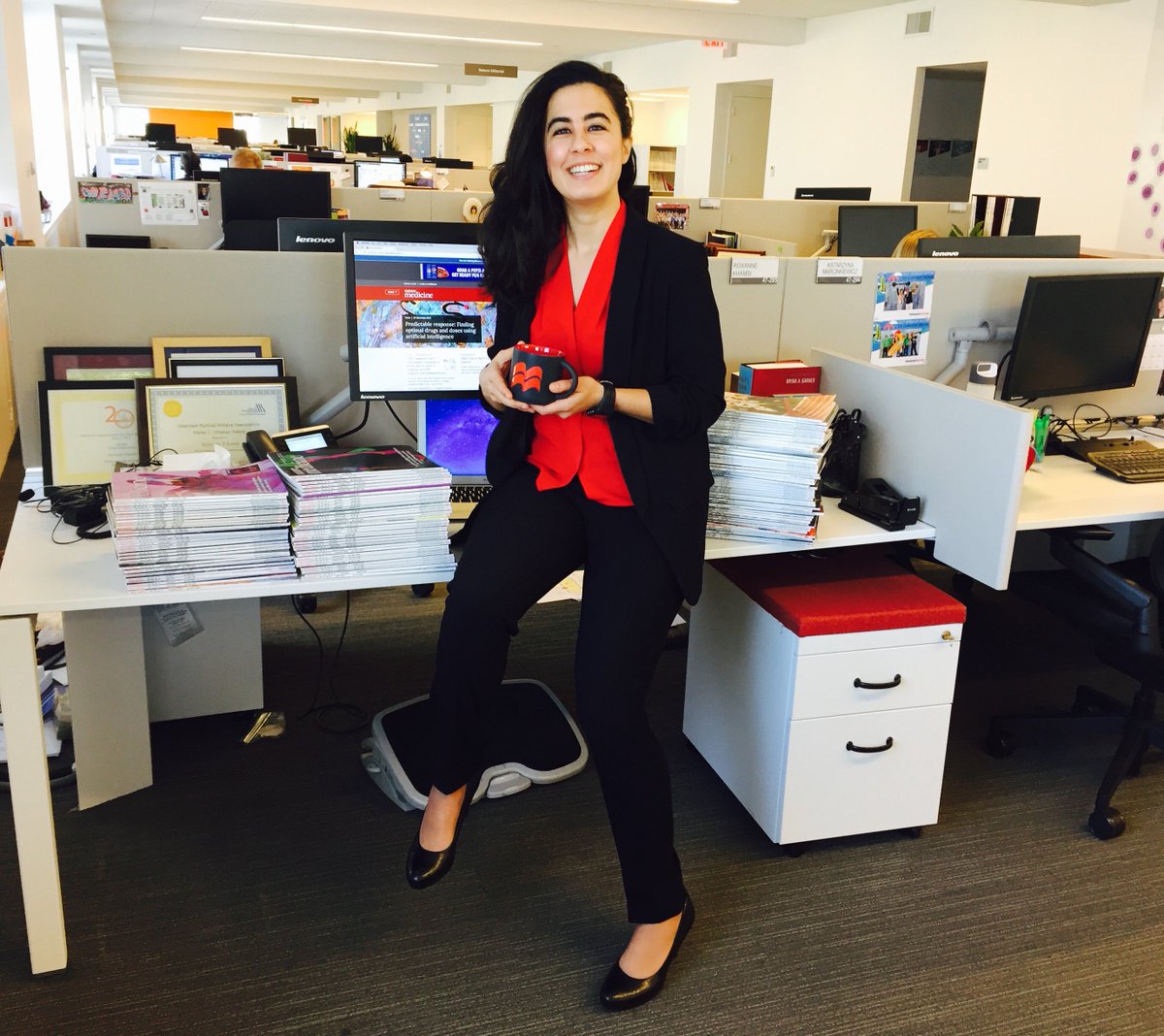 Hi folks, and happy Monday. It's another NMedTwitterTakeover. I'm ...