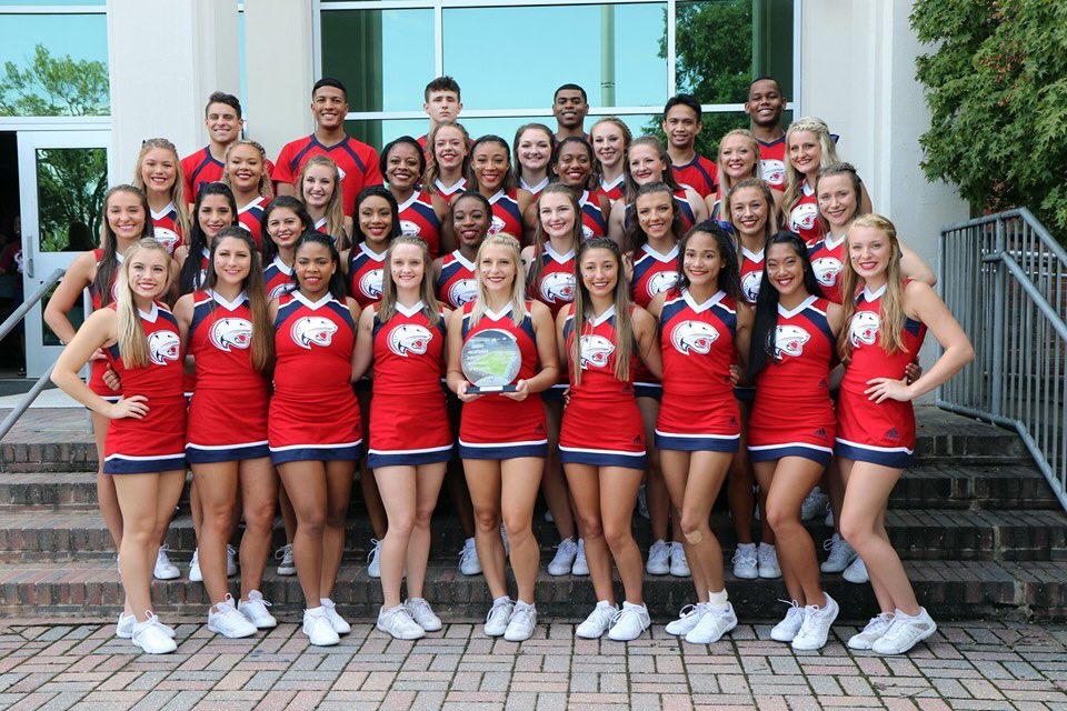 University Of South Alabama Cheerleaders