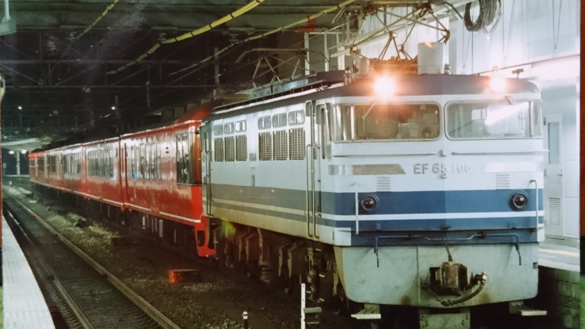 上野東京ライン 高槻行き on Twitter: "～懐かしい写真～ ユーロ専用機 ⚪DD51 1037(青プレ)＋やすらぎ ⚪DD51 1037(白プレ)＋マヤ34＋EF58 157 ⚪ ...