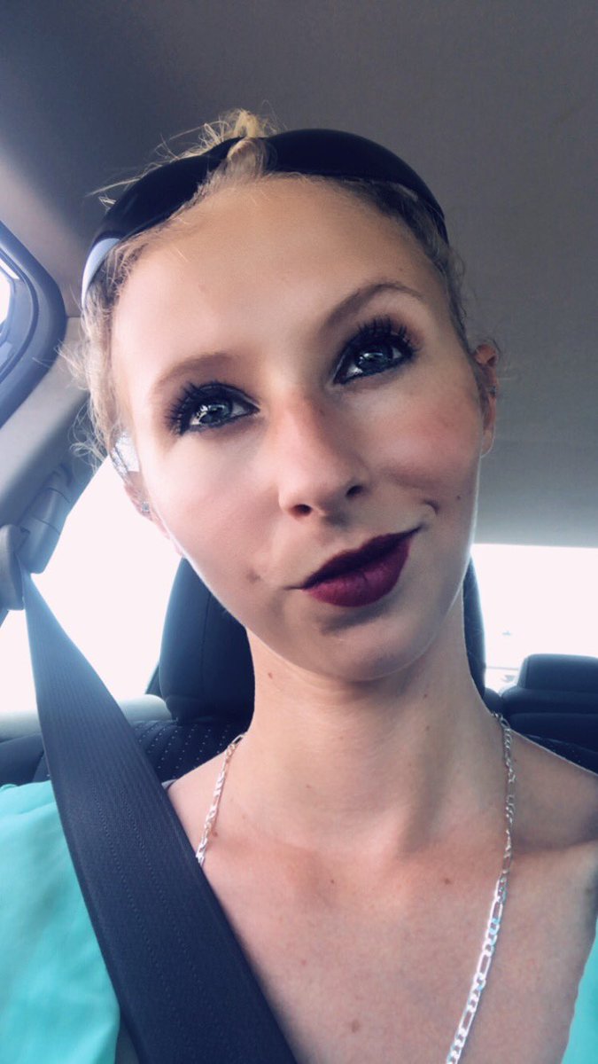 Violet Cox's Instagram, Twitter & Facebook on IDCrawl