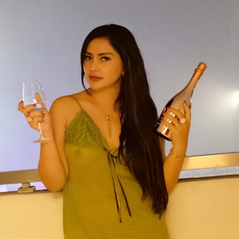 Bukan Siskaeee E nya Tiga (@sisca_mellyana) / Twitter