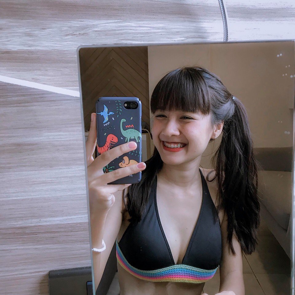 โอ้..นักศึกษา on Twitter: "🥰😍 ️🤩 วันนี้ขอเบาๆ นะ น่ารักยิ้มเก่งอวดหุ่นสดใสในชุดว่ายน้ำ 🍇😝🌟🏖😍 ...