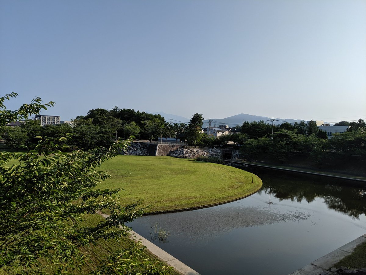 orefolder on Twitter: "おはようございます。8月5日(月)晴れ。こんなすっきりした青空、久しぶりかも。いや、暑いんだけどね。 朝から5kmほどジョグしてきてそのあとの散歩 ...