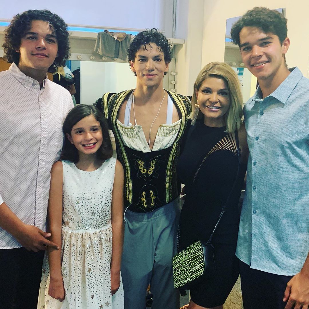 Itati Cantoral Y Eduardo Santamarina